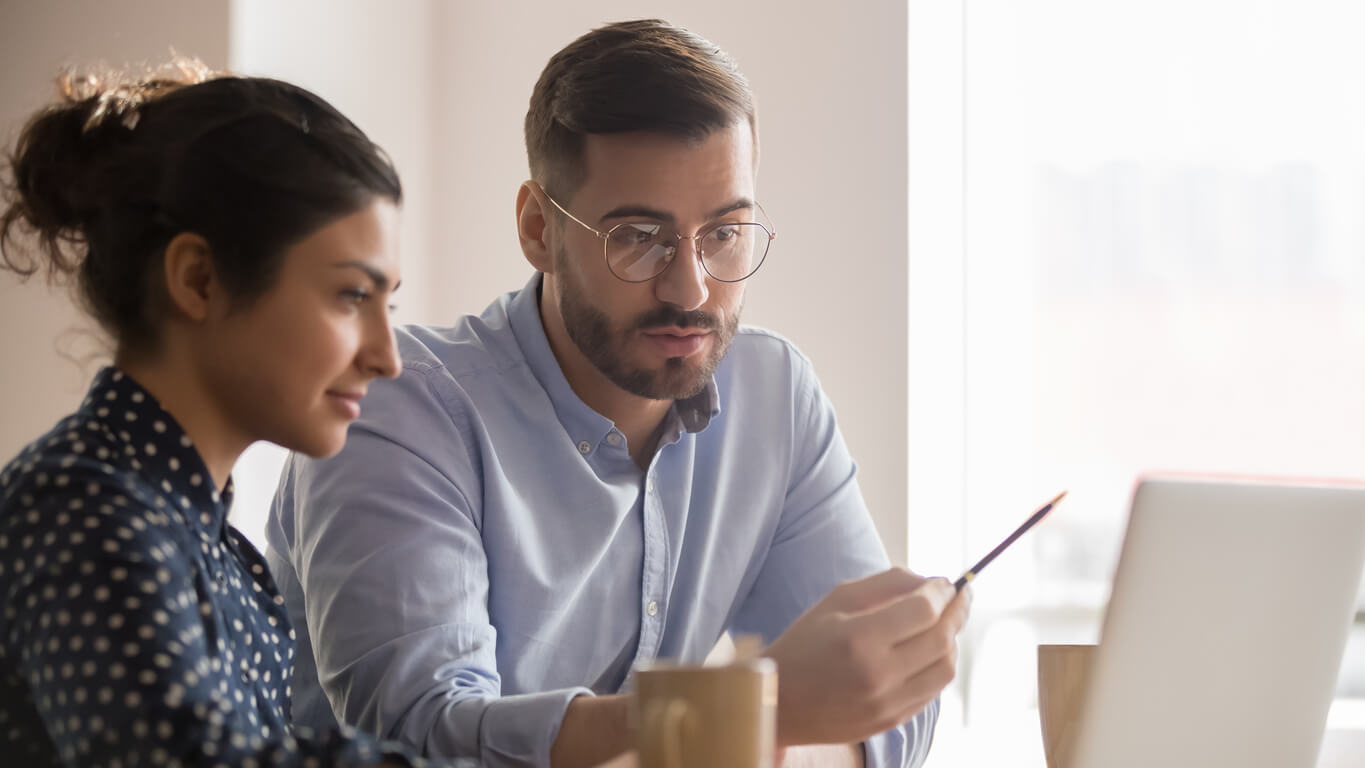 6 Essential Questions for Crafting Employee Recognition Policies 6 Essential Questions for Crafting Employee Recognition Policies